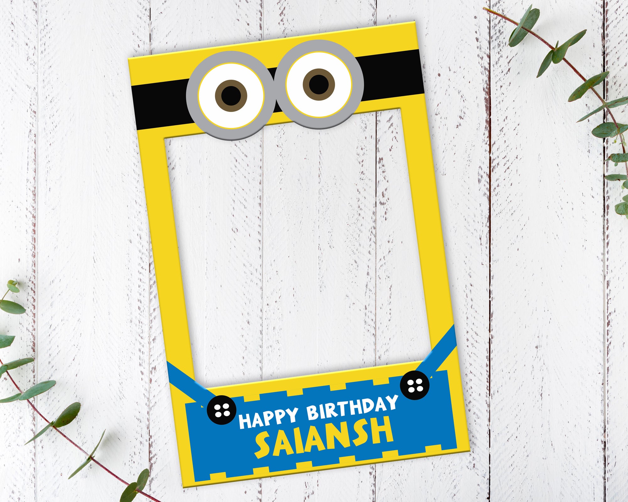 Minion Theme Customized Photobooth | Party Supplies India Online